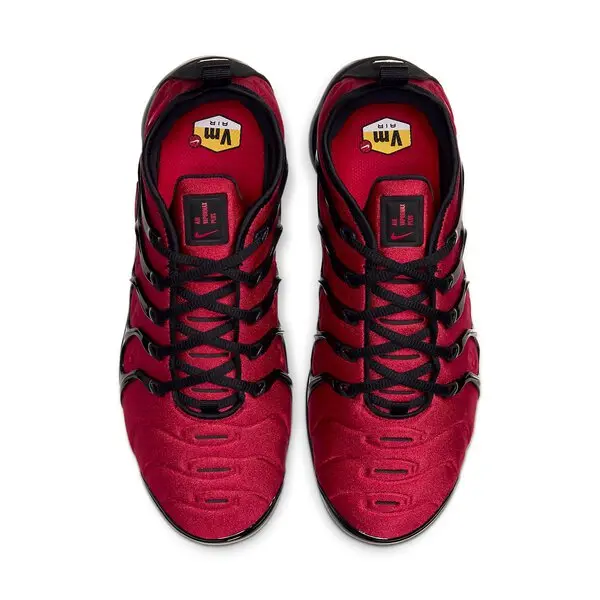 Nike Vapormax Plus Athletic Sneakers - Black/red