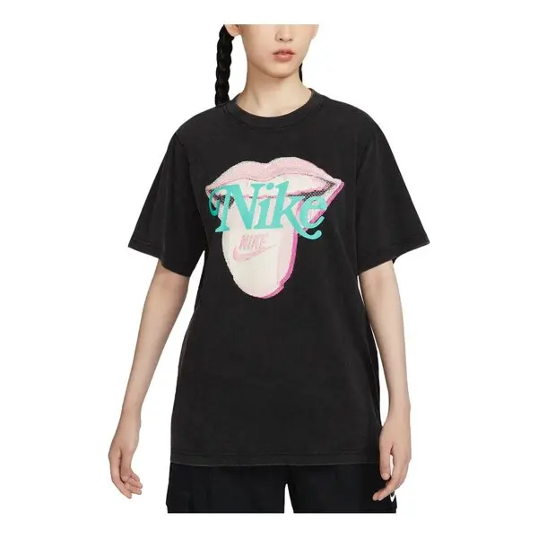 Nike Essential Graphic T-shirt - Black
