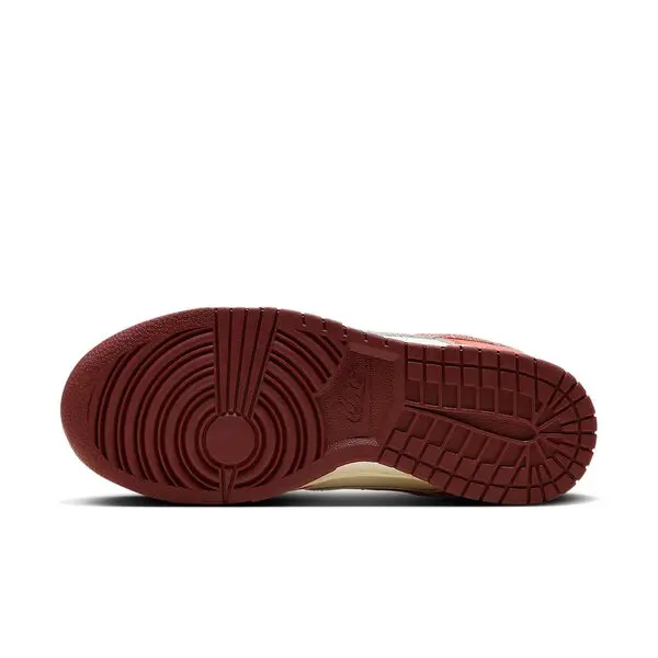 Nike Dunk Low "cosmic Clay" Sneakers - Red