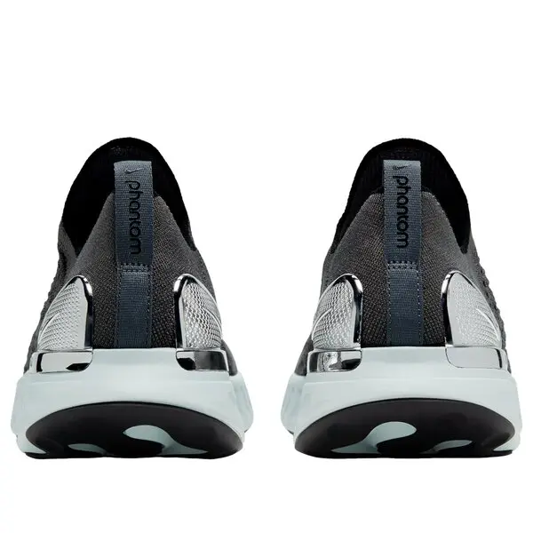 Nike React Phantom Run Flyknit 2 Sneakers - Black/gray
