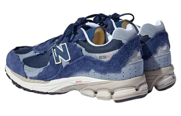 NEW BALANCE 2002r "protection Pack Navy" Sneakers - Navy/grey