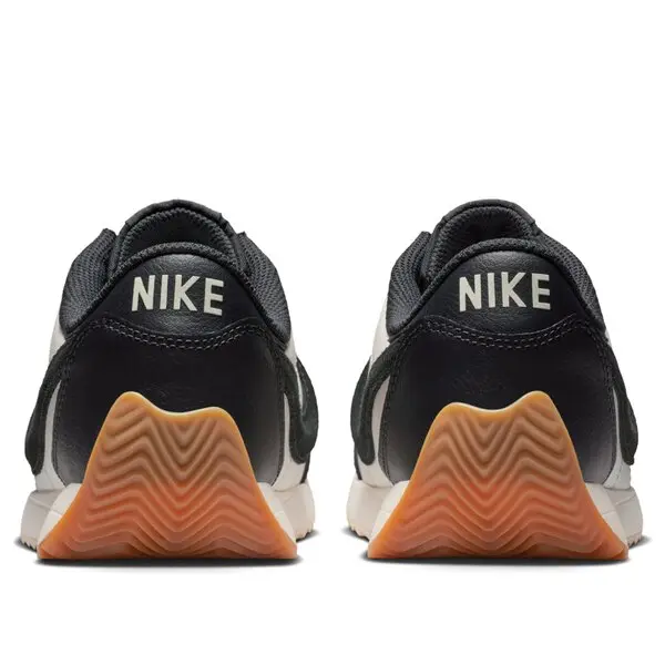 Nike Pacific Leather Sneakers - Sail/black/gum