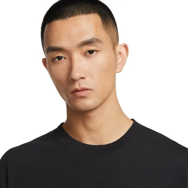 Nike Essential Long-sleeve T-shirt 'grow Your Roots - Black