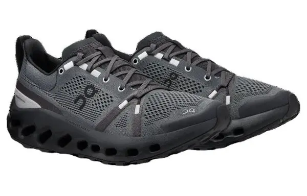 On Cloudsurfer Trail Sneakers - Black/grey
