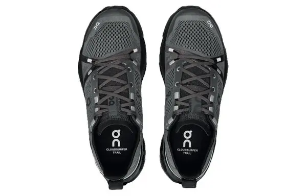 On Cloudsurfer Trail Sneakers - Black/grey