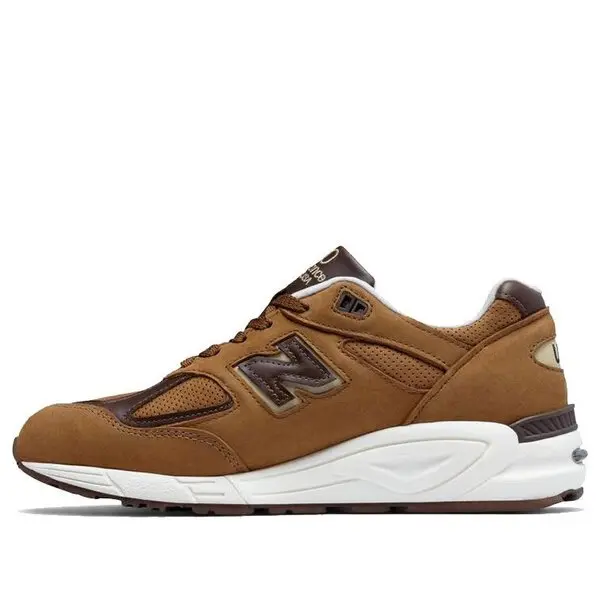 NEW BALANCE 990v2 Made In Usa Low Top Sneakers - Brown