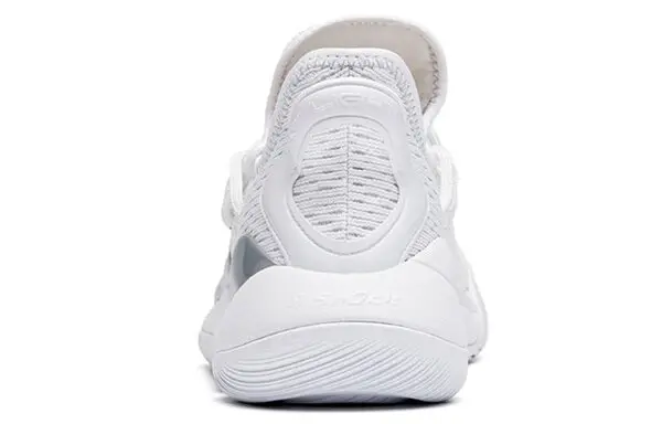 ANTA Light Cavalry 5 Low Top Sneakers