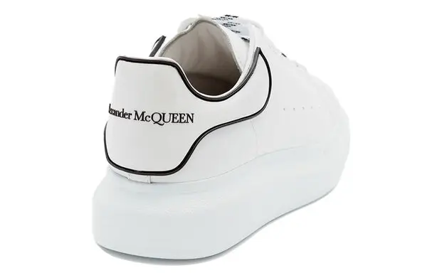 Alexander McQueen Oversized Sneakers - White/black