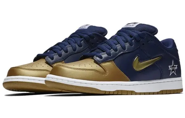 Nike X Supreme Sb Dunk Low Qs "metallic Gold - Blue/gold