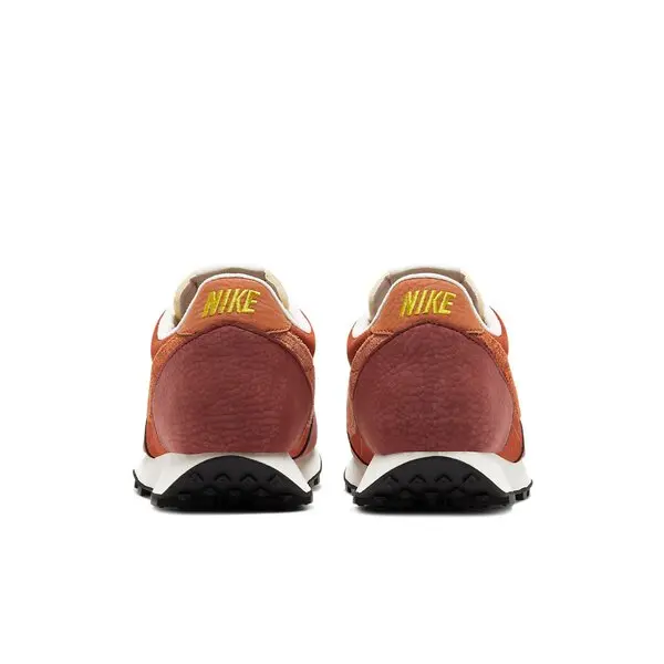 Nike Daybreak Low Top Sneakers - Orange/red
