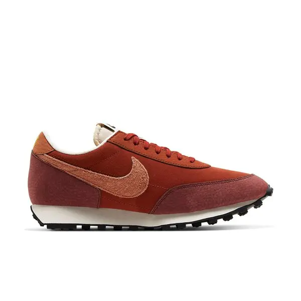 Nike Daybreak Low Top Sneakers - Orange/red