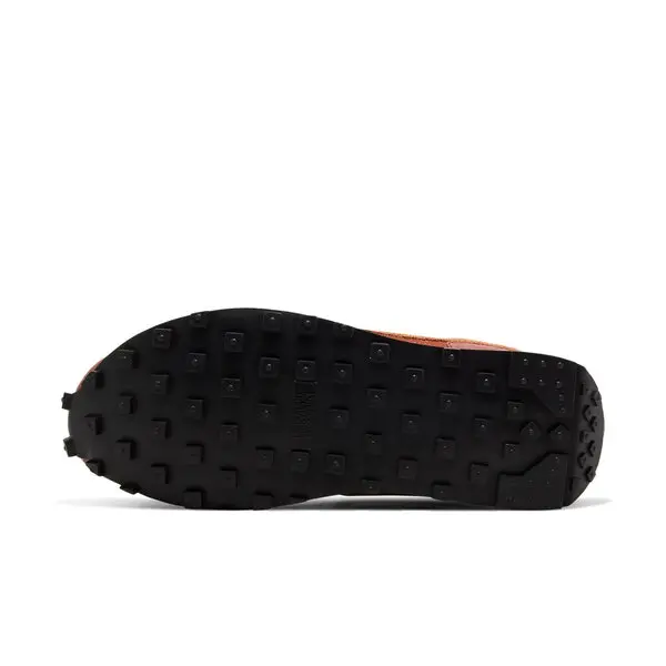 Nike Daybreak Low Top Sneakers - Orange/red