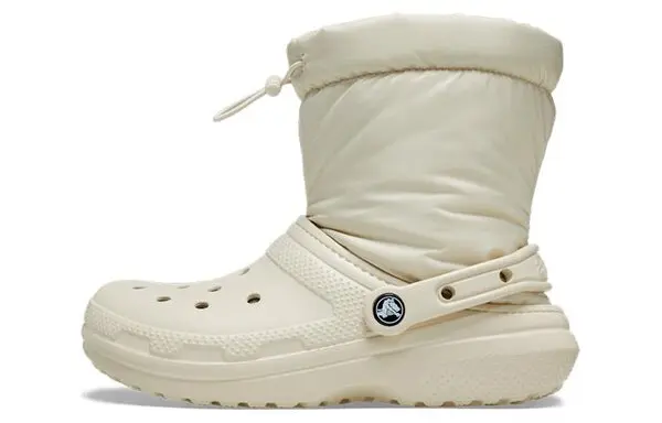 CROCS Classic Lined Neo Puff Boots