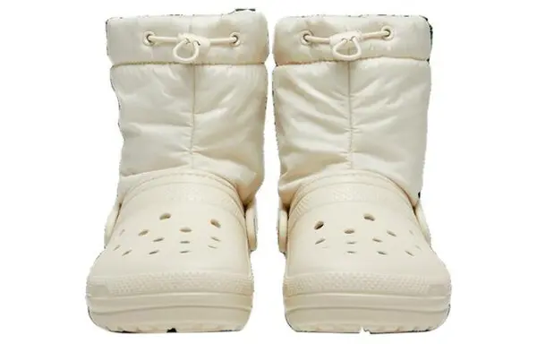 CROCS Classic Lined Neo Puff Boots