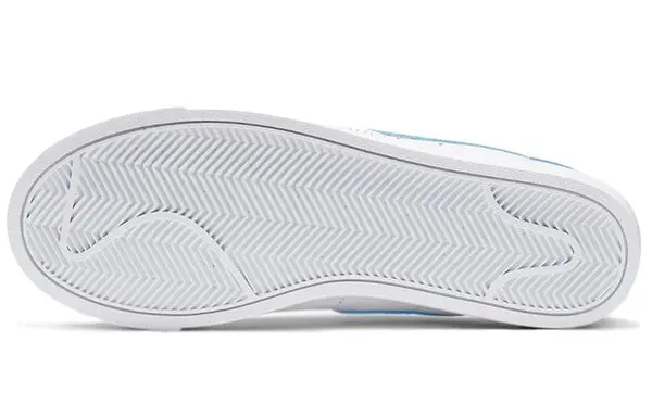 Nike Blazer Low Le Sneakers - White/yellow/blue