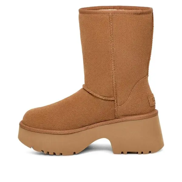 UGG Classic Short New Heights Boots - Chestnut