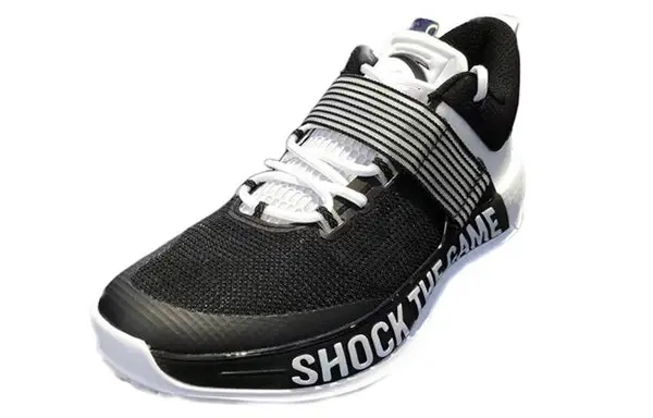 ANTA Sweeping 4 Athletic Sneakers