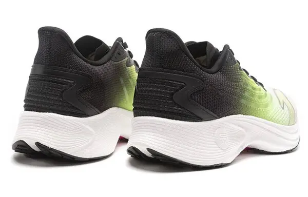 ANTA Mach 2 Sneakers - White/black/green