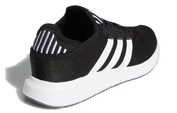 Adidas Swift Run X Sneakers