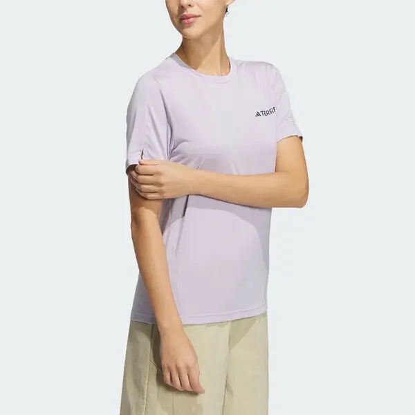 Adidas T-shirt