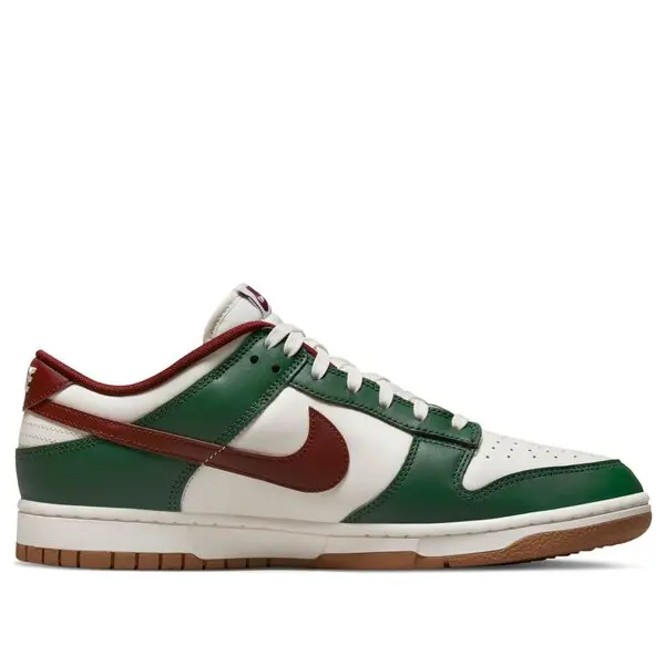 Nike Dunk Low "gorge Team Red" Sneakers - Green