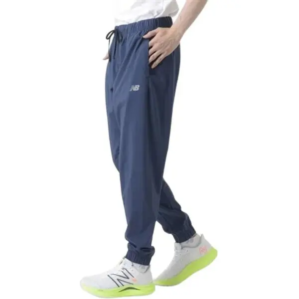 NEW BALANCE Sport Essentials Woven Joggers Asia Sizing