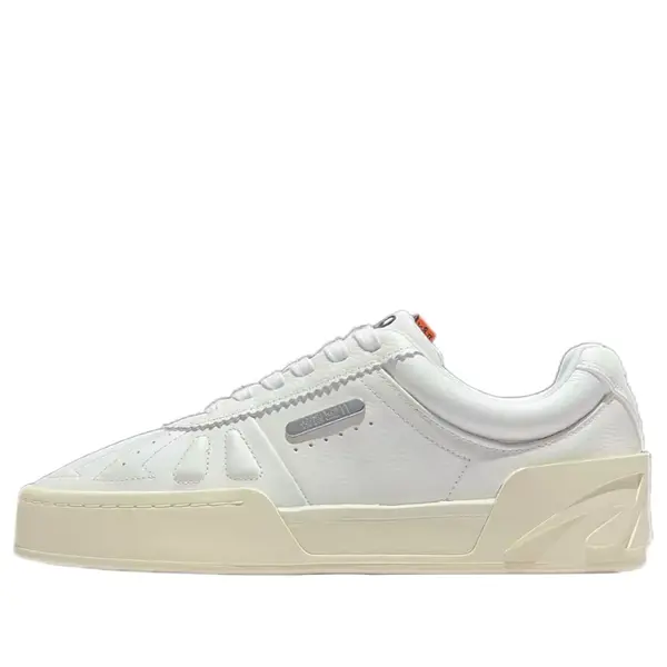 ANTA Kai Hela Style 1 Sneakers - White/beige
