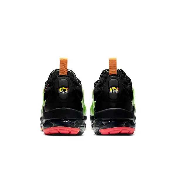 Nike Vapormax Plus Sneakers - Black
