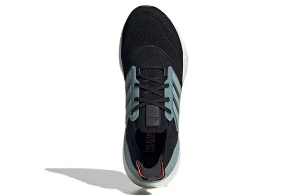 Adidas Ultraboost 22 Sneakers
