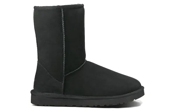 UGG Classic Short Boots - Black