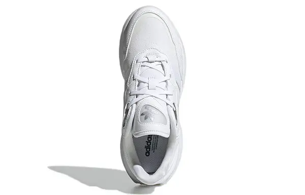 Adidas Zentic "cloud " Sneakers