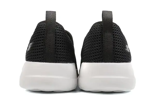 Sketchers Go Walk Max Low Top Sneakers