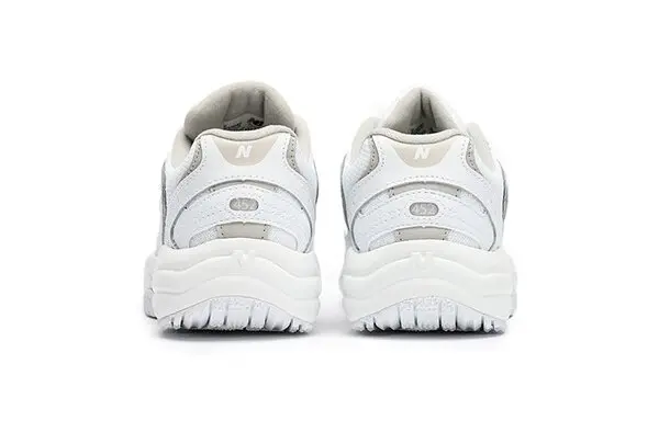 NEW BALANCE 452 Athletic Sneakers - White/grey