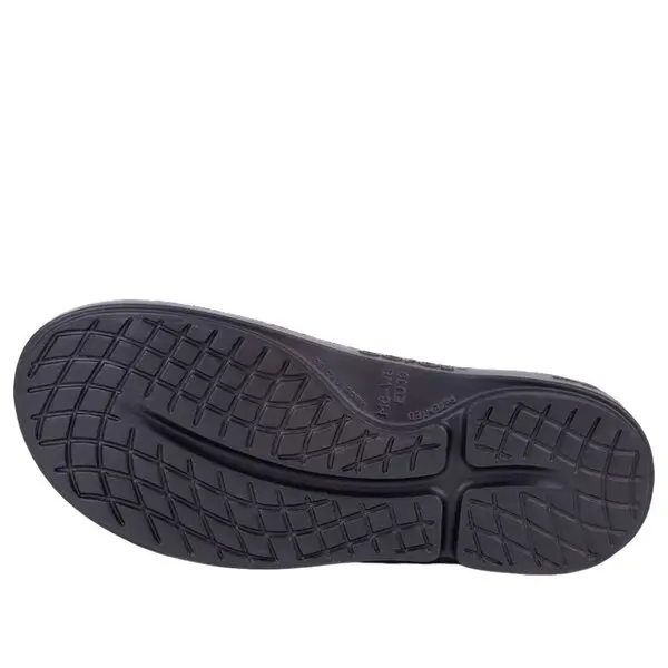 OOFOS Oocloog Slip-on Clogs