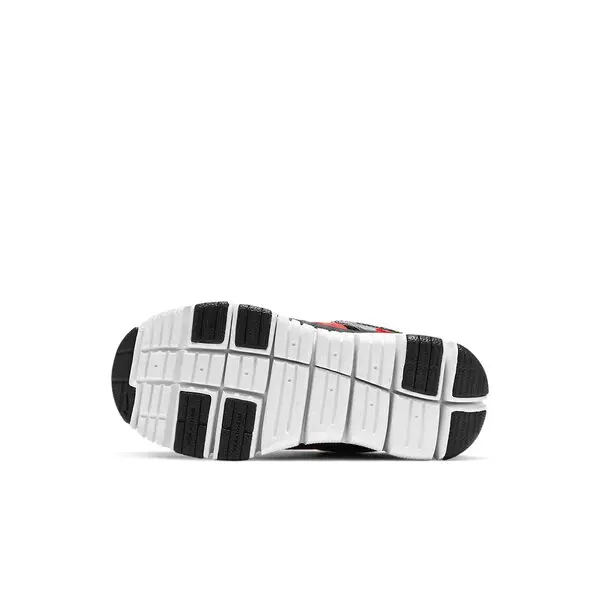 Nike Dynamo Free Mic Qs Athletic Sneakers