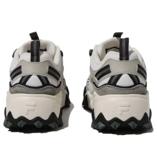 FILA Oakmont Tr V2 Sneakers