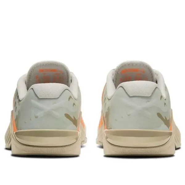 Nike Metcon 6 Athletic Sneakers - Brown/orange