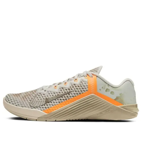 Nike Metcon 6 Athletic Sneakers - Brown/orange