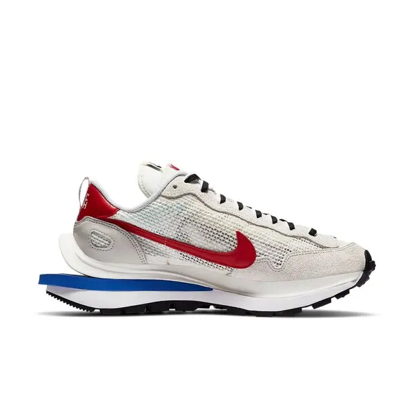 Nike X Sacai Vaporwaffle Sail Sneakers - White/black/red