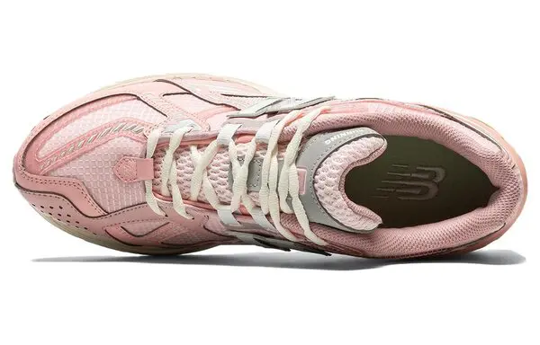 NEW BALANCE 1906r "chinese New Year" Sneakers - Pink/silver
