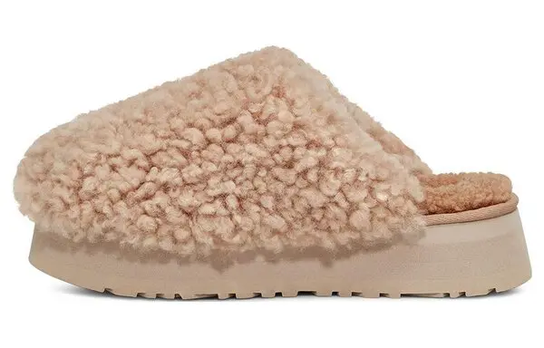 UGG Maxi Curly Platform Slipper
