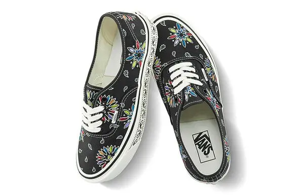 VANS Authentic 44 Dx Paisley Sneakers - Black/multi-color