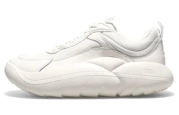 UGG La Cloud Trainer "triple - White