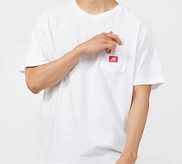 NEW BALANCE Essentials Pocket T-shirt Asia Sizing - White
