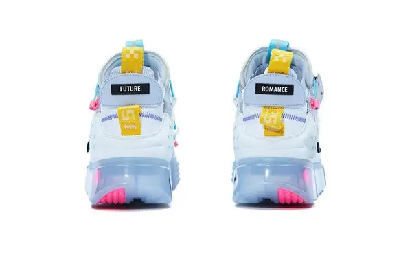 LI-NING Essence 2 Futuristic Sneakers