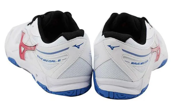 Mizuno Wave Medal 6 Athletic Shoes