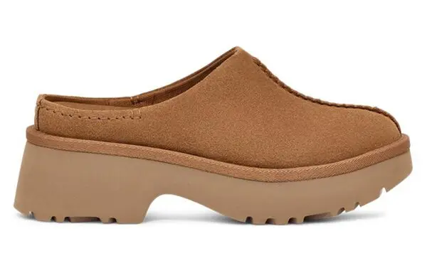 UGG New Heights Clog - Chestnut
