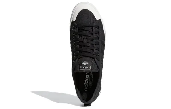 Adidas Nizza Low Top Sneakers With Oversize Heel Logo - Black