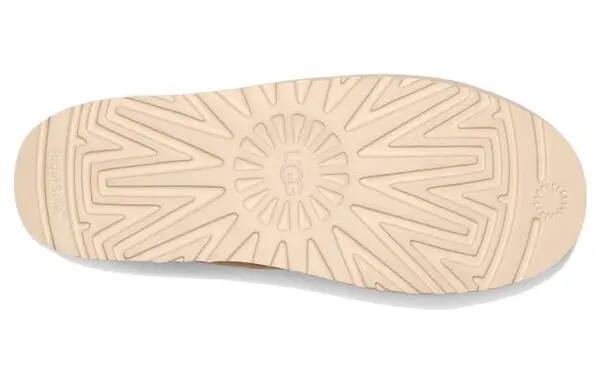 UGG Neumel Crafted Regenerate Ankle Boots - Sand