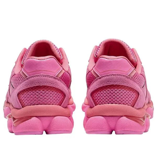 Onitsuka Tiger Tigrun Sneakers - Dragon Fruit